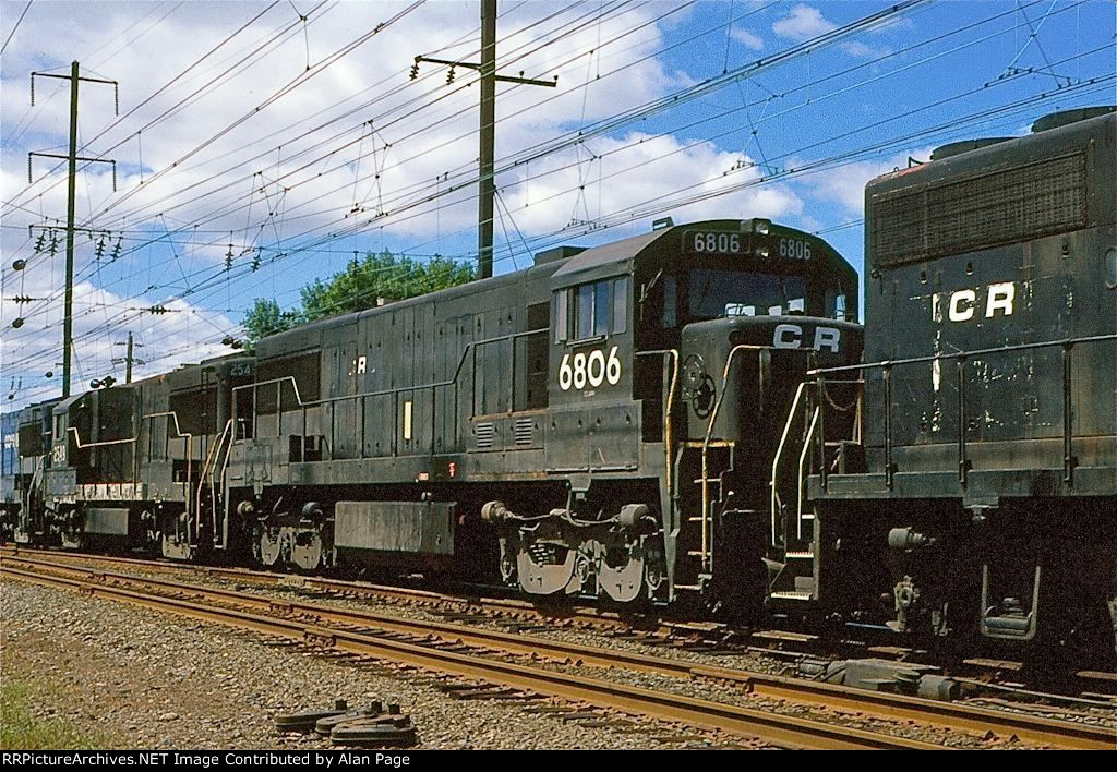 CR U25C 6806 runs second